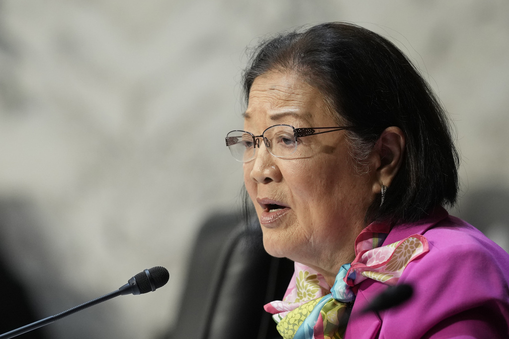 Sen. Hirono backs measure recognizing women in combat | News, Sports ...
